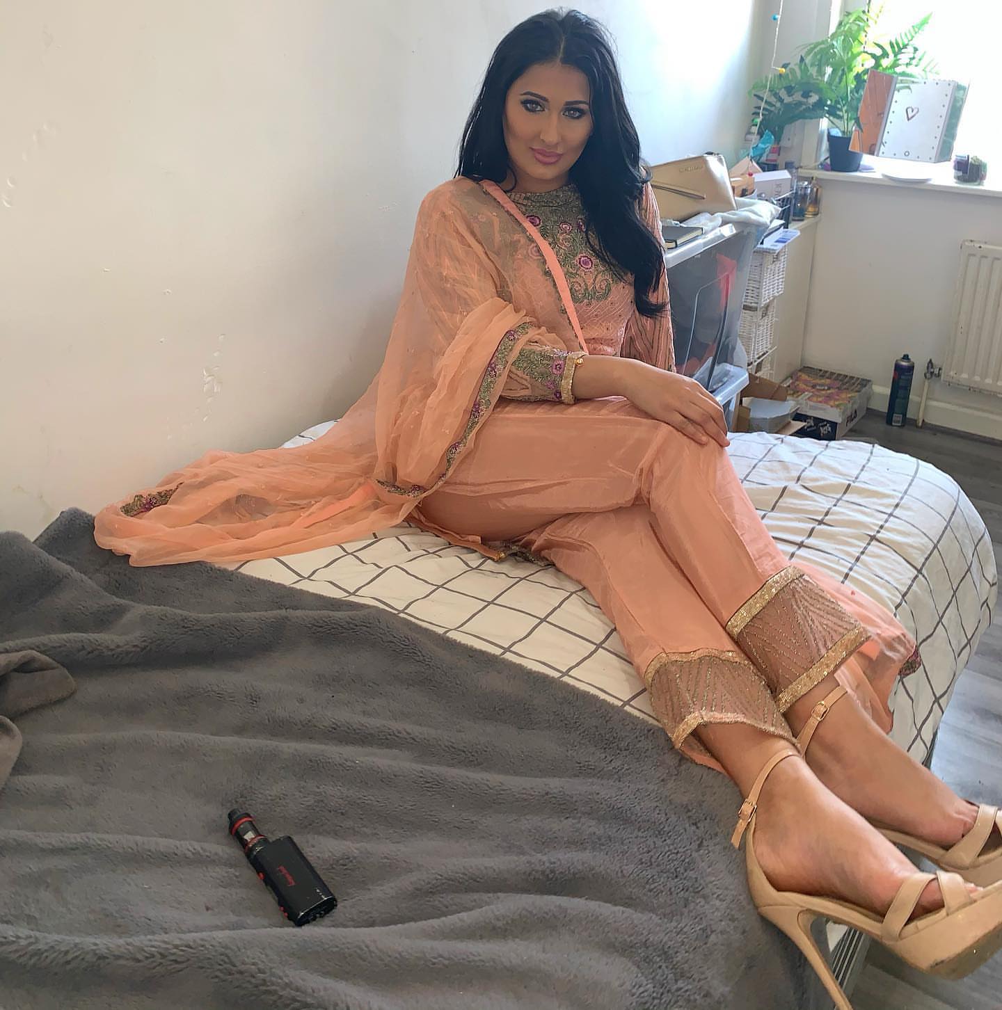 Leave just the heels on | Scrolller