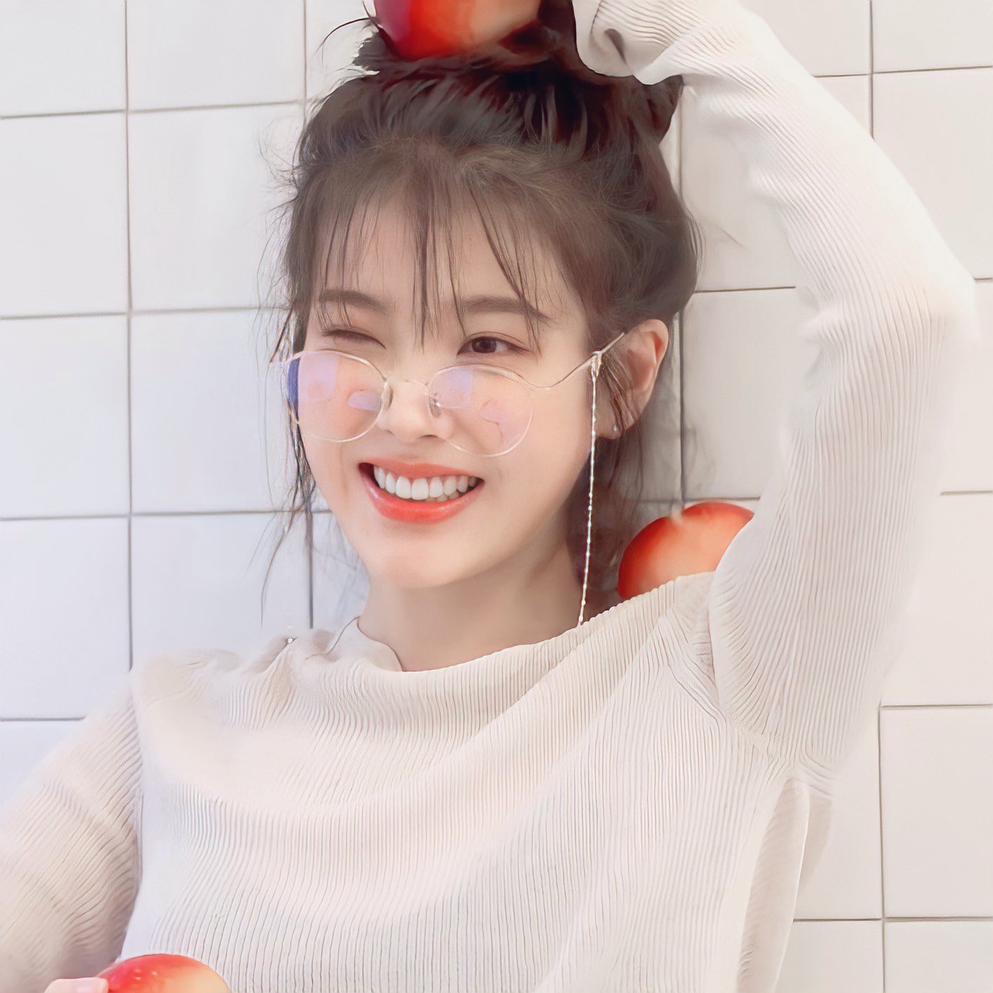 Lee Ji Eun 🥰 | Scrolller