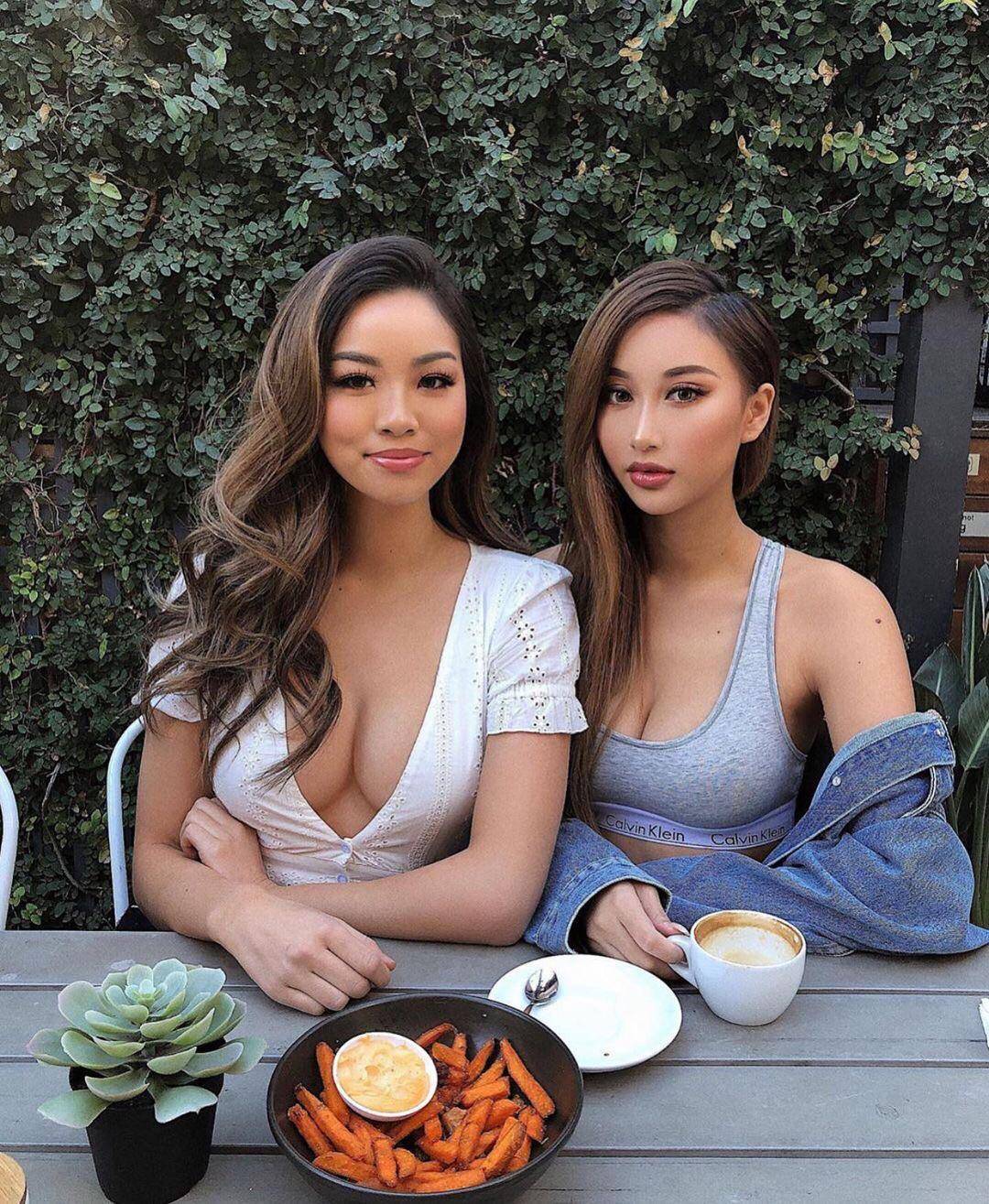 Join them for brunch next door? | Scrolller