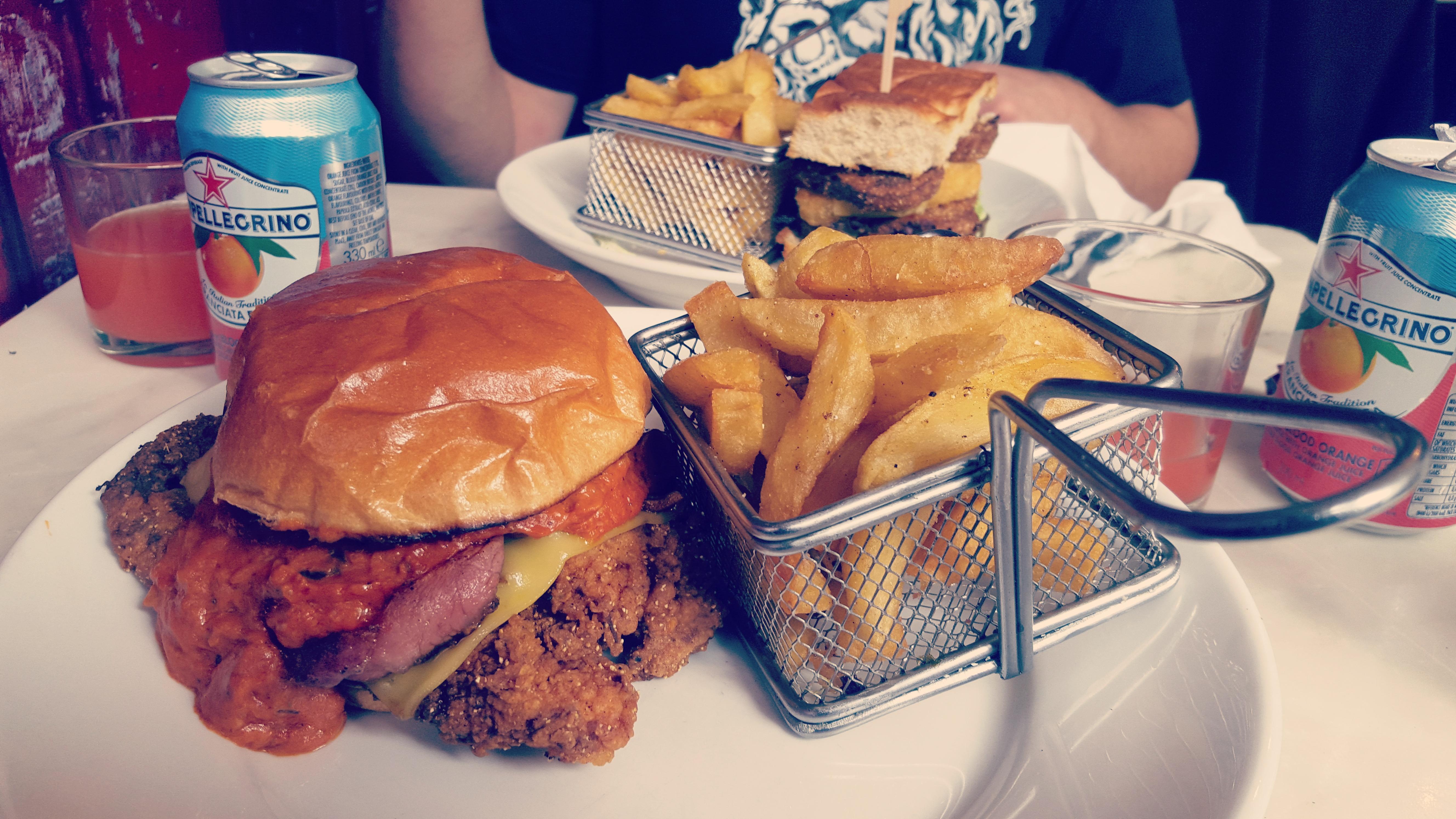 Legend Deli | Scrolller