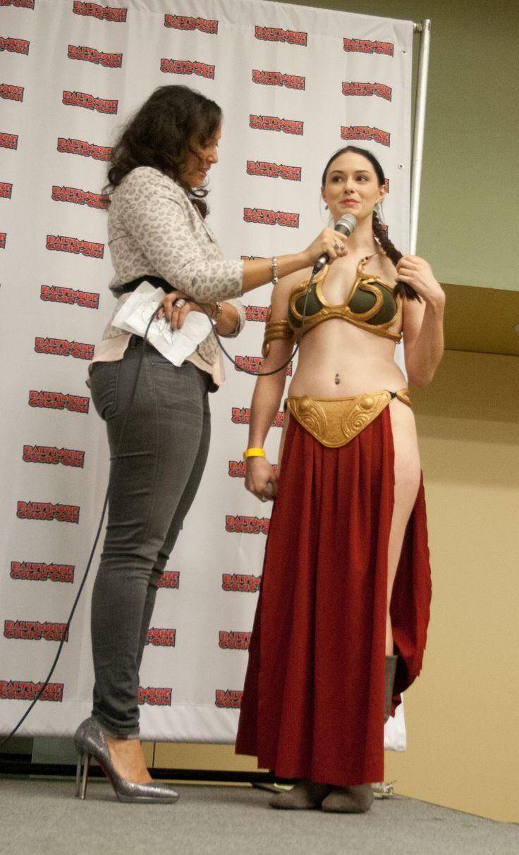 Leia Cosplay | Scrolller