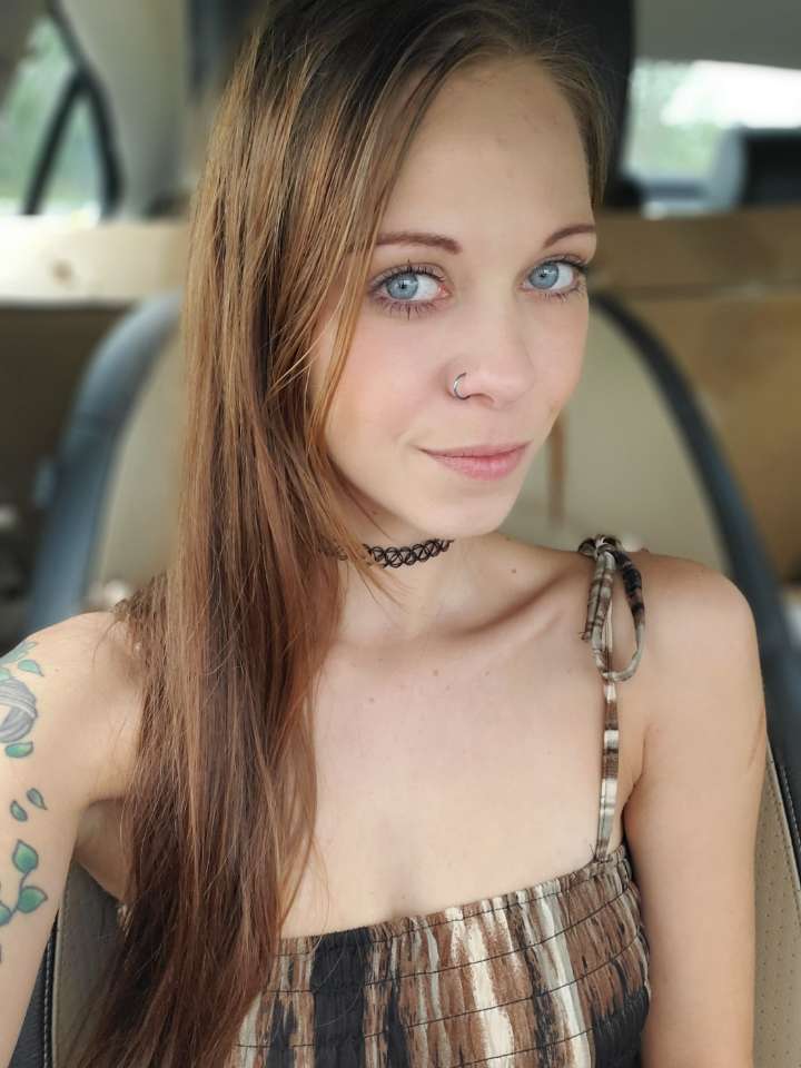 Pretty fucking perfect for breeding.. | Scrolller