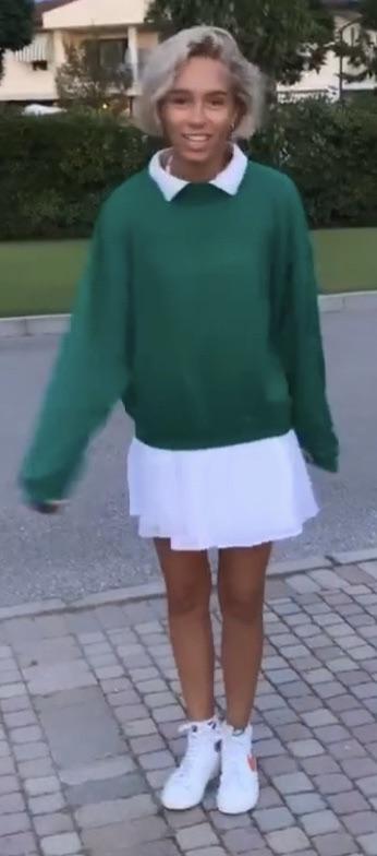 Lena looks so cute and hot at the same time | Scrolller