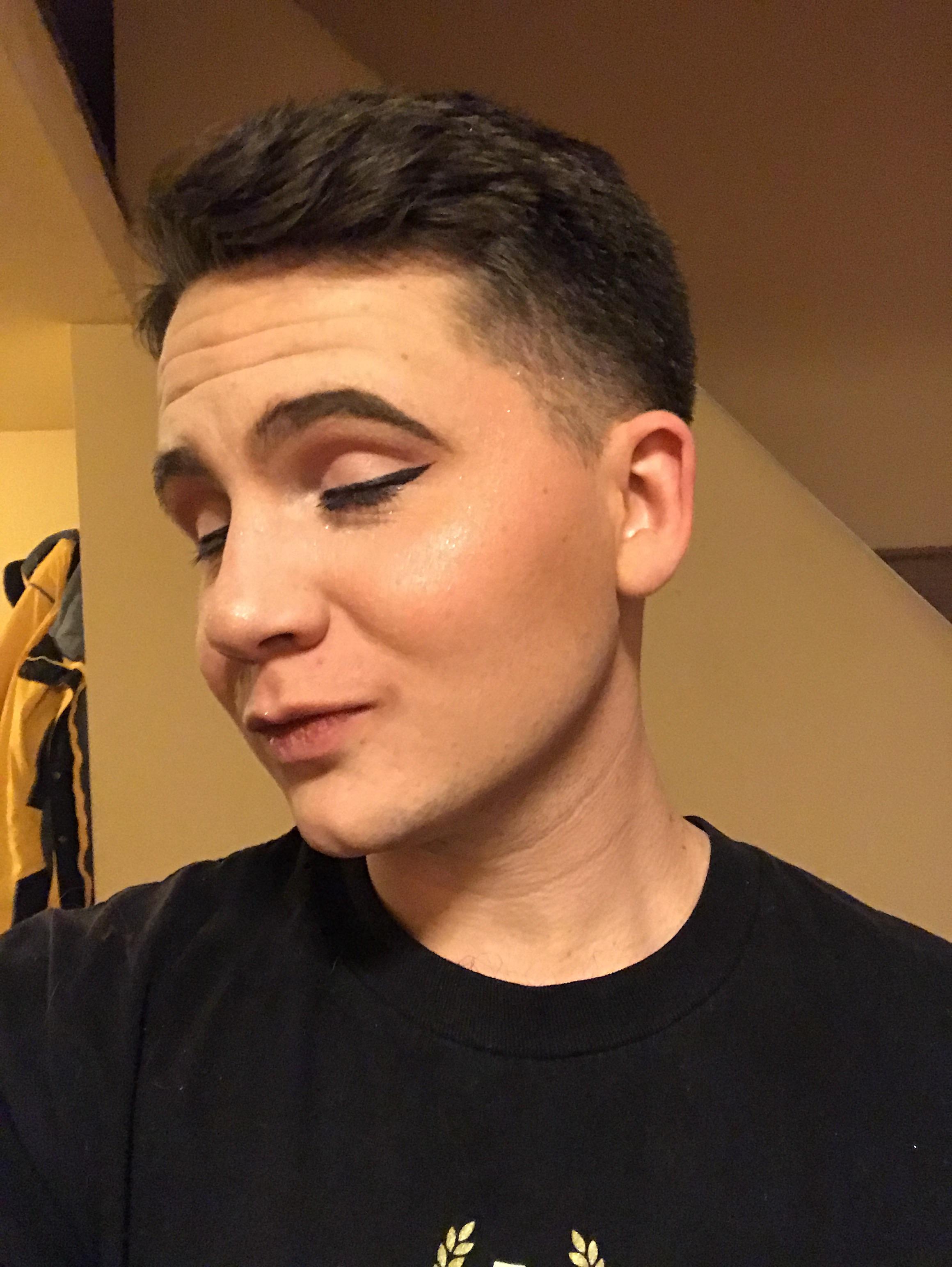 Let her do my makeup finally | Scrolller