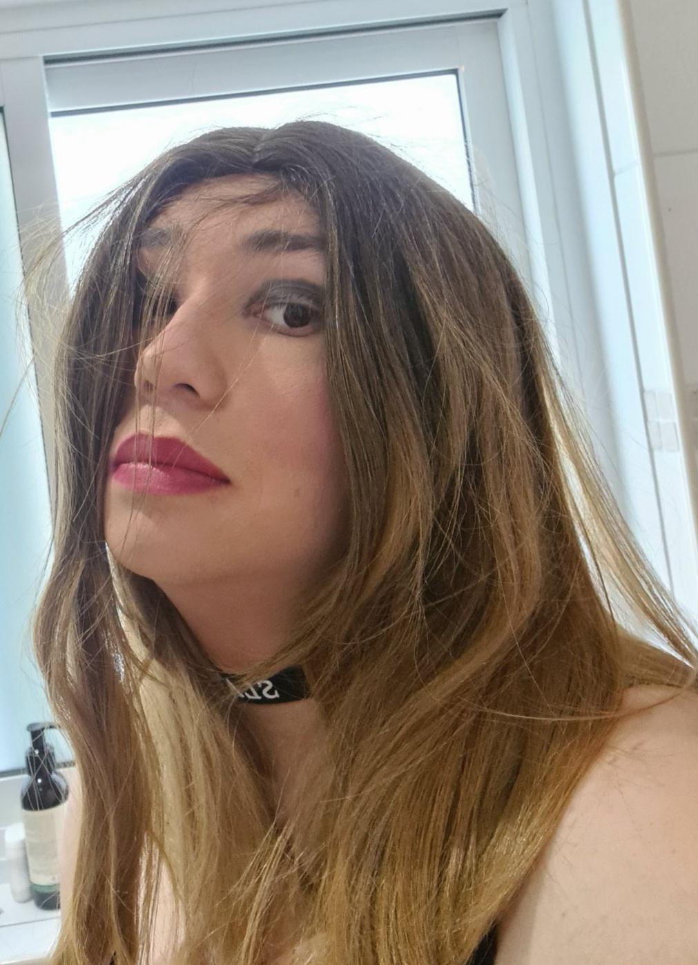 Let me be your slave | Scrolller