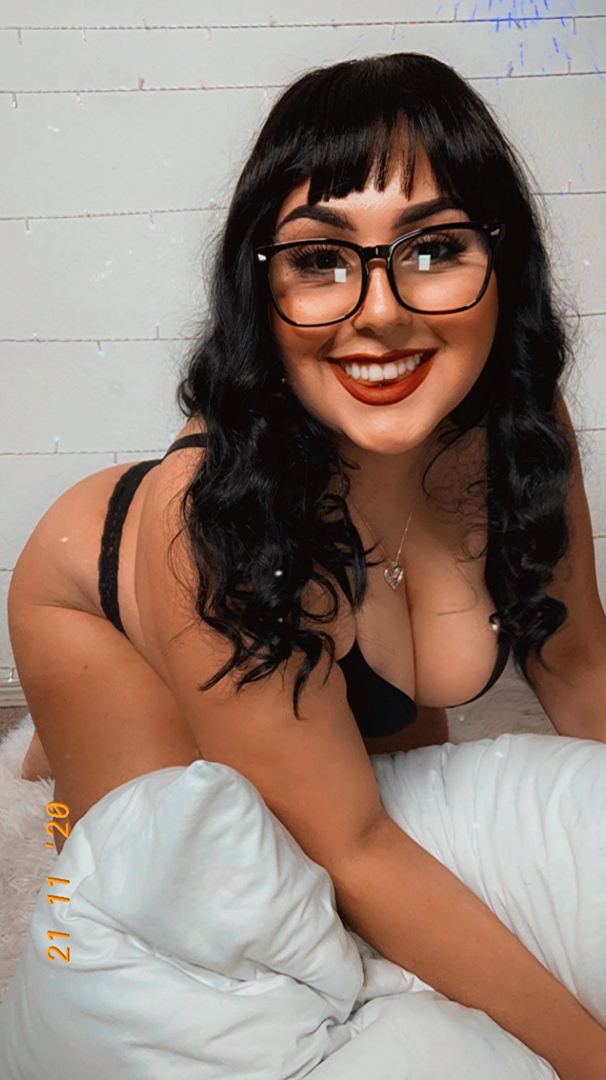 Let’s get really stoned and fuck | Scrolller