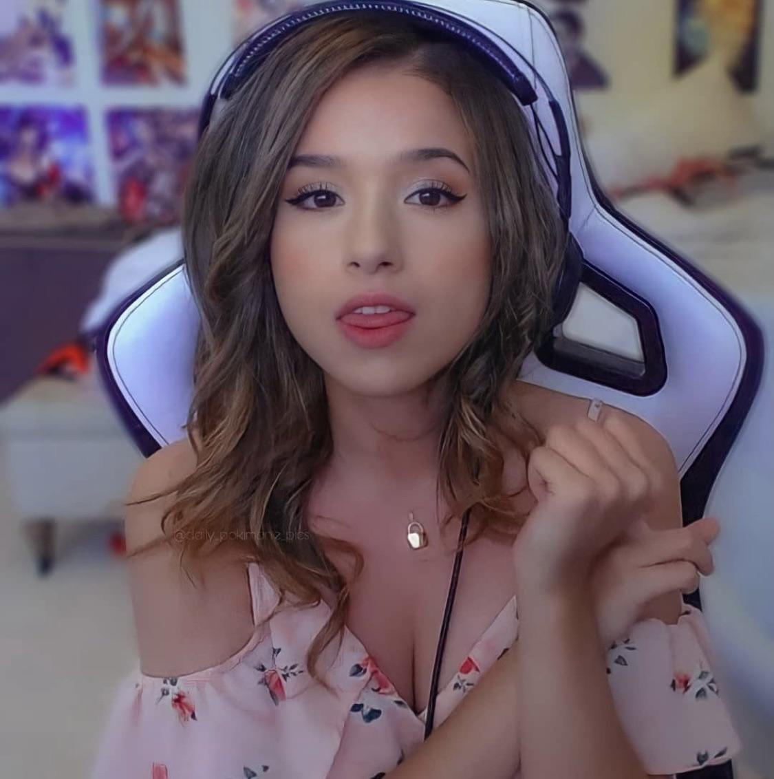 Let’s get super filthy for pokimane and cum Kik - garretmaundar | Scrolller