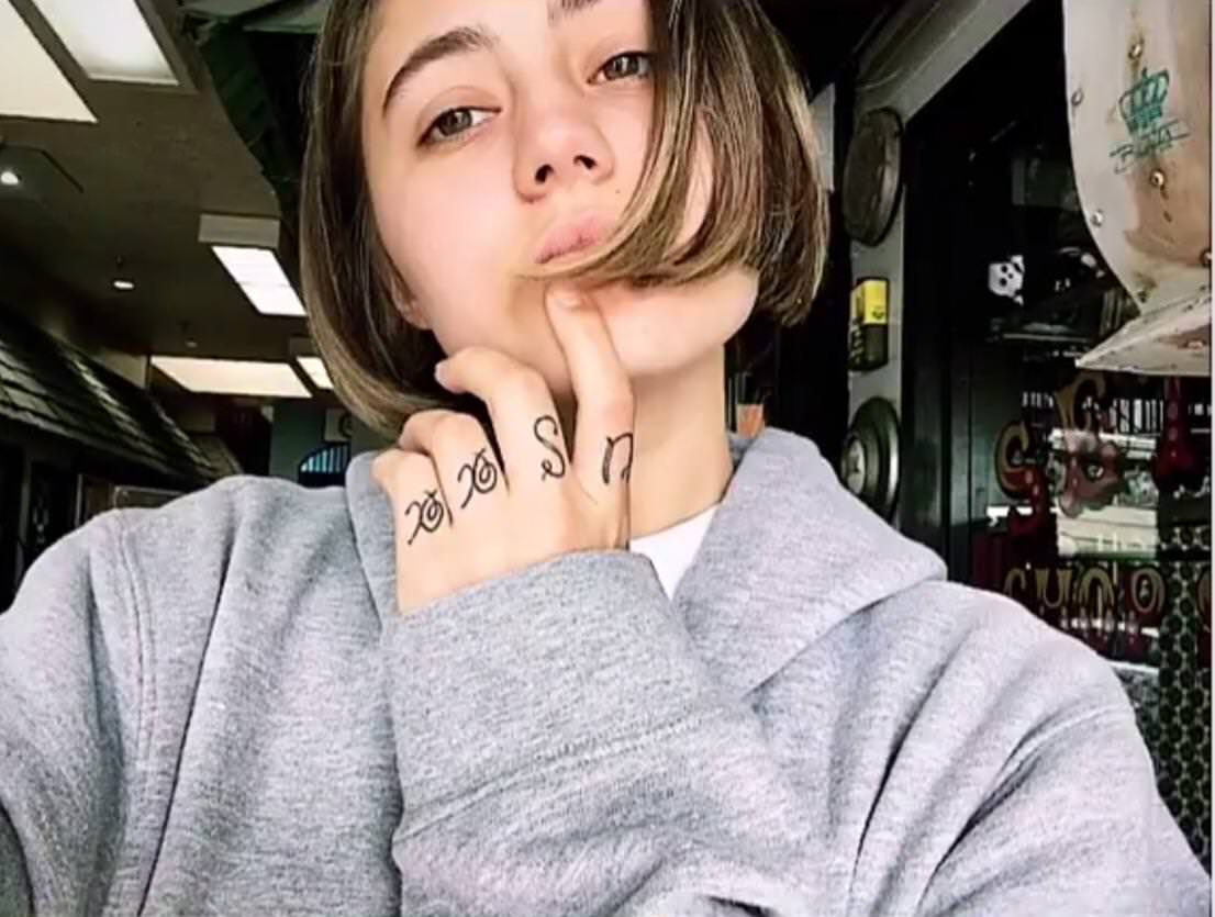 Lia's New Look | Scrolller