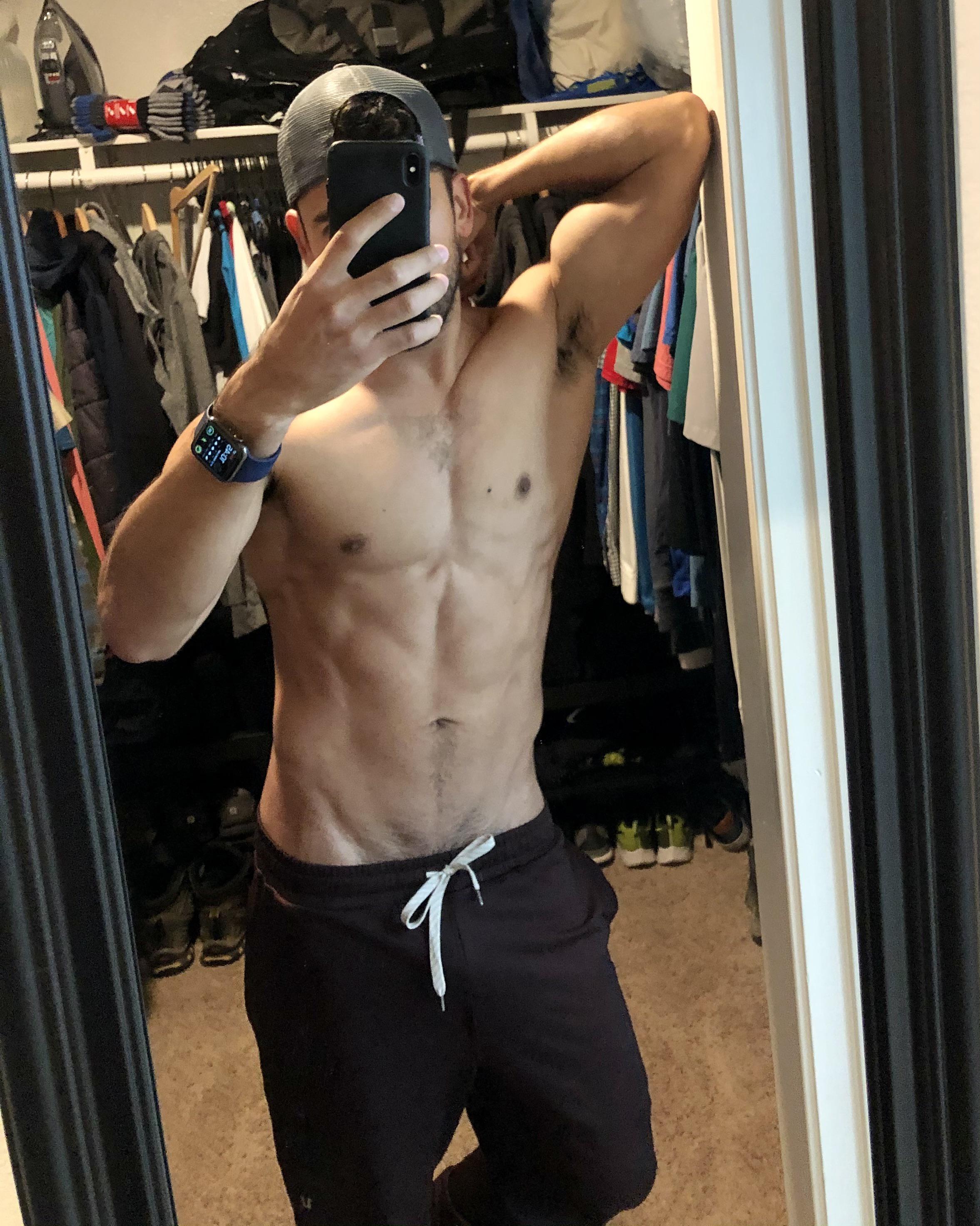 Lighting and angles + gym pump 😛 | Scrolller