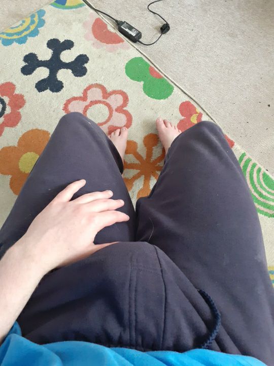 Any love for soft bulges that are mostly balls? | Scrolller