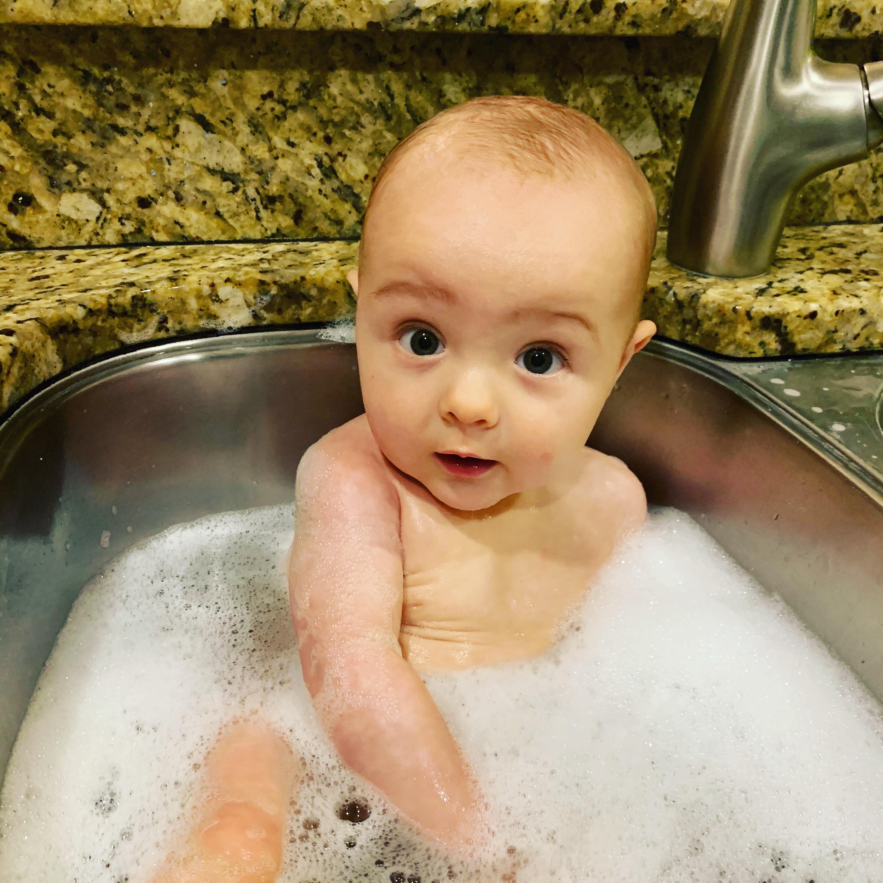 Little man’s first sink bath! | Scrolller
