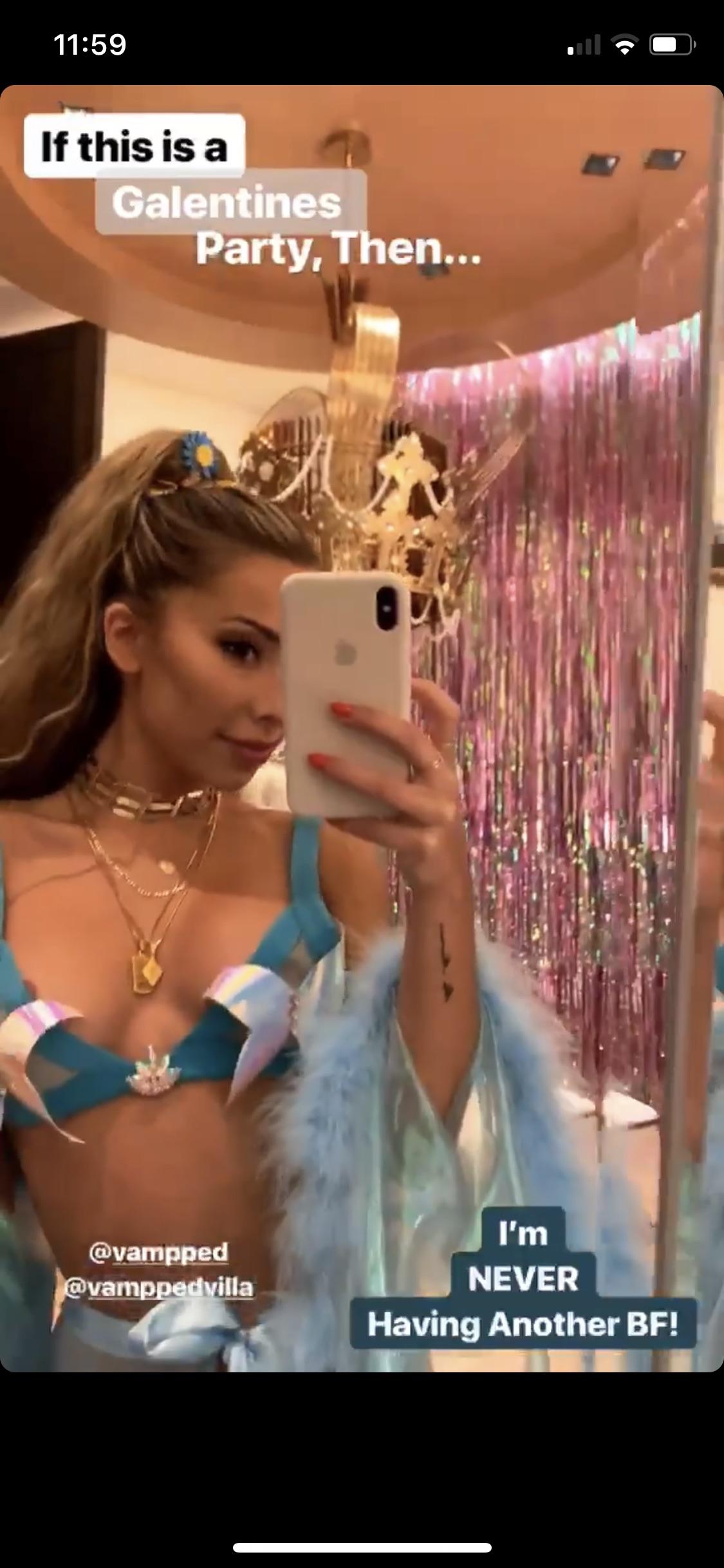 Little Nip Slip | Scrolller