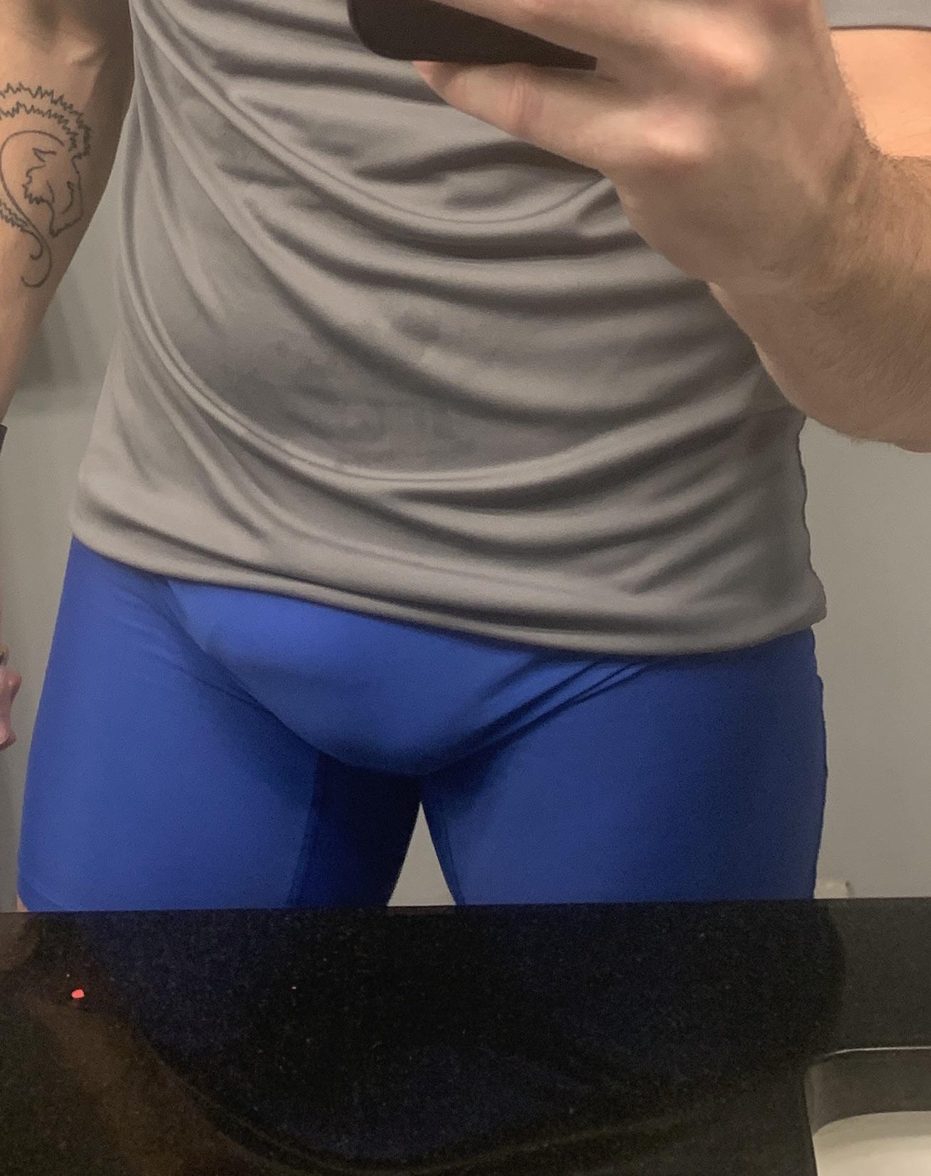 Little singlet bulge | Scrolller