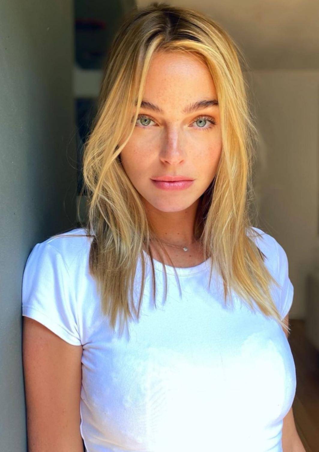 Liz Turner | Scrolller