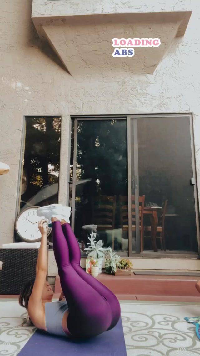 Loading abs | Scrolller