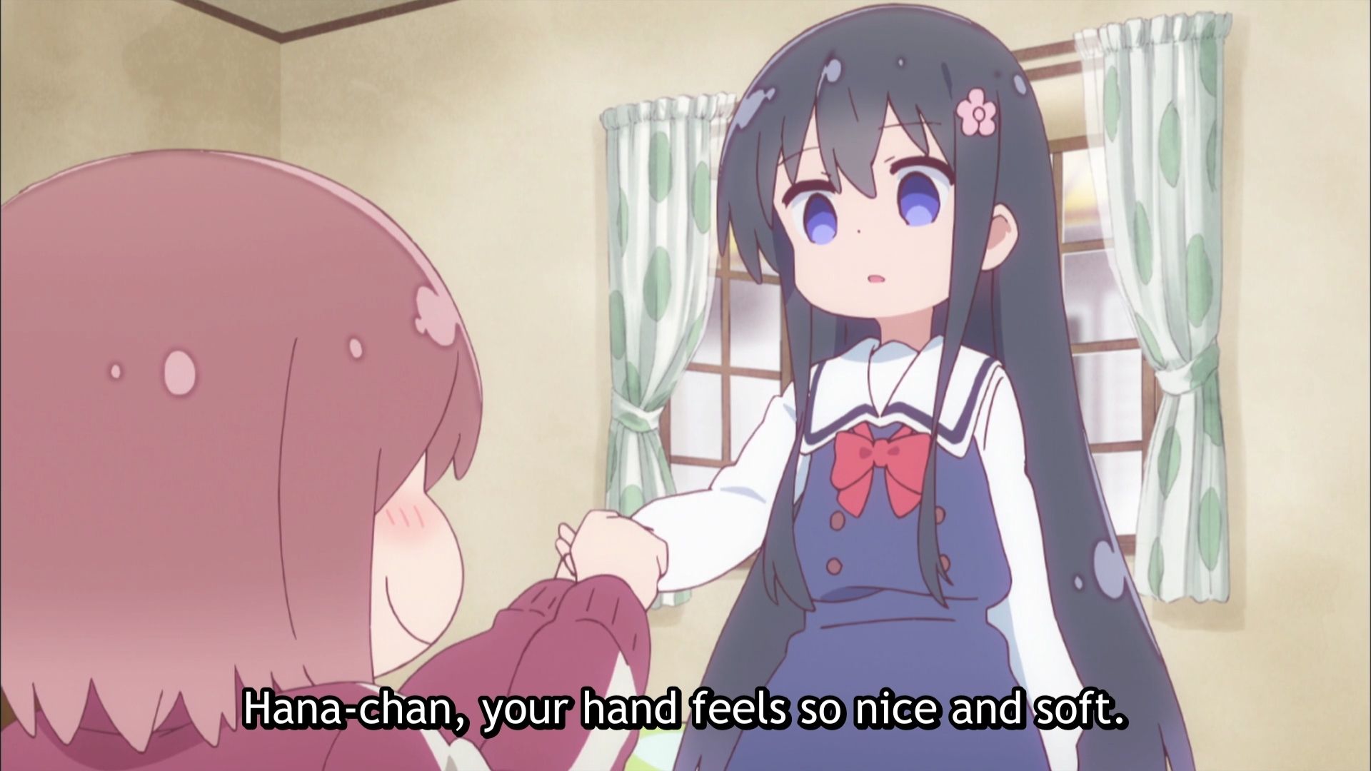 Loli hands are great | Scrolller
