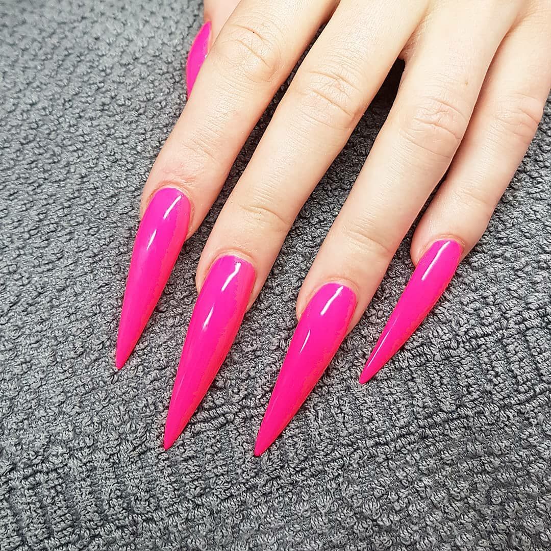 Long pointy pink close up | Scrolller