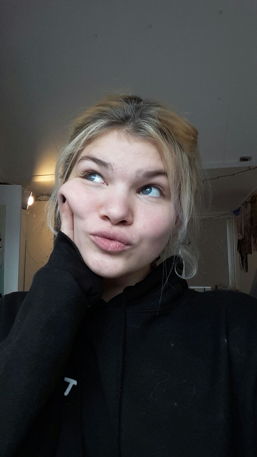 Look at the squish! Nothing more i could wish for. | Scrolller