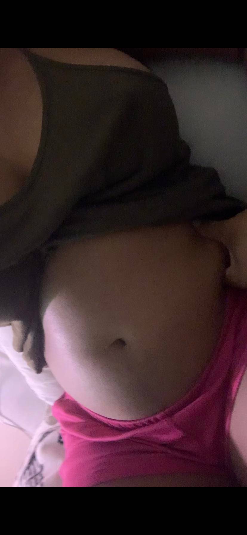 Looking positively plump after stuffing my face all day 🤰 | Scrolller