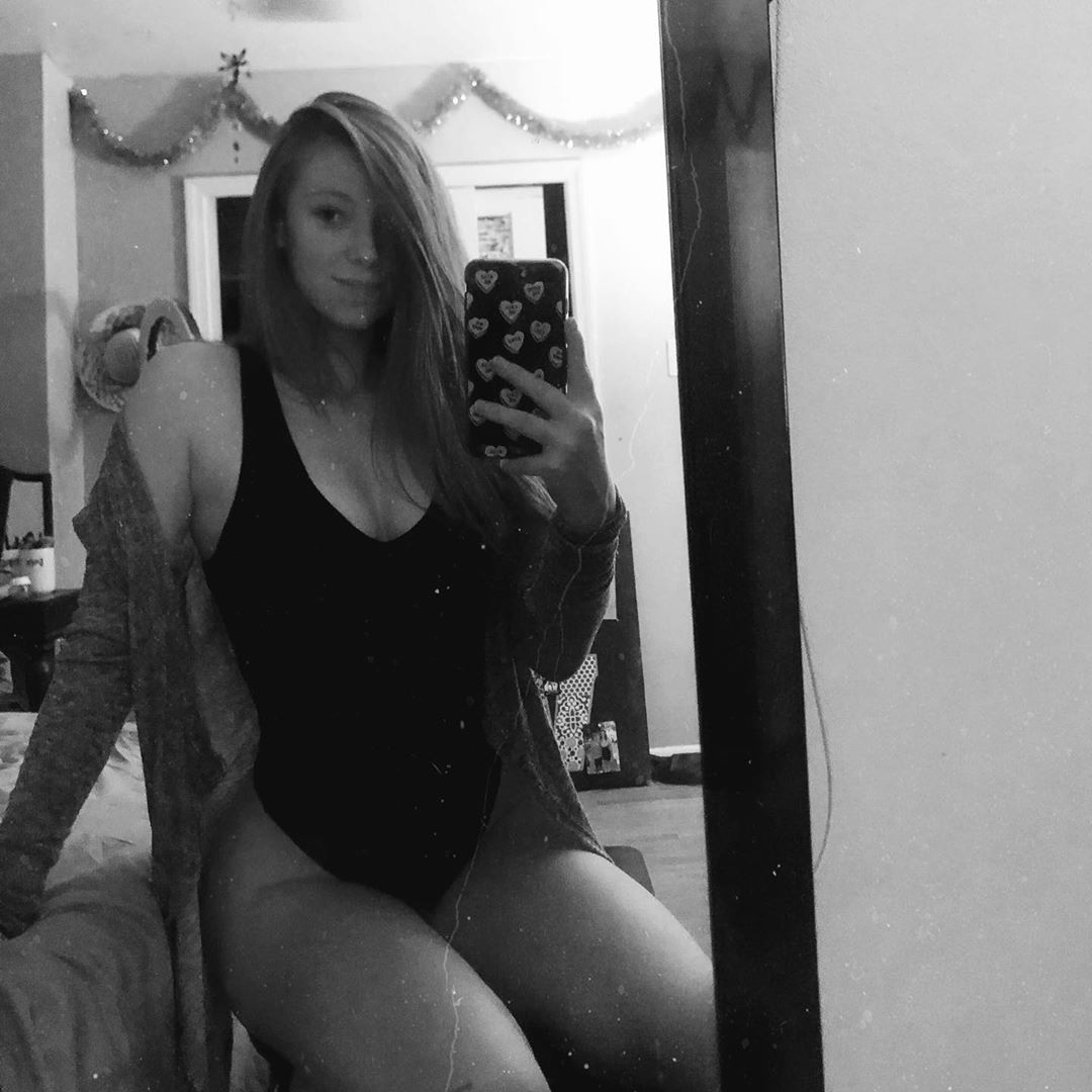 Looking thick in a one piece | Scrolller