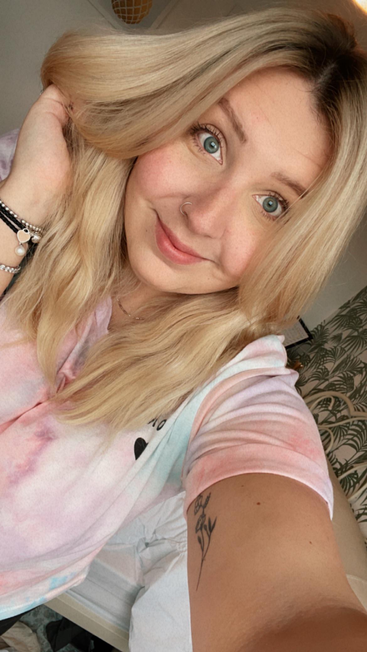 Adorable But A Real Slut Scrolller