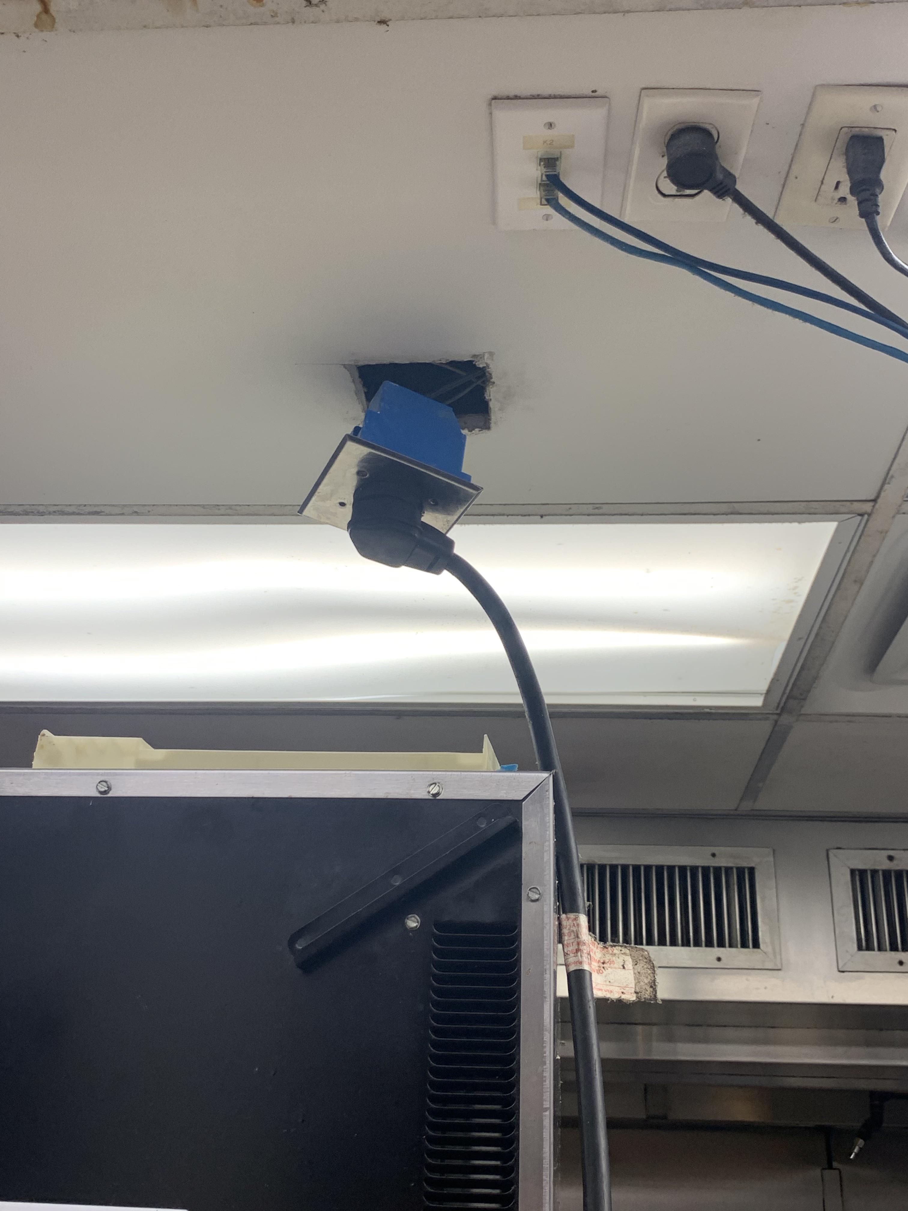 Looks legit, nothing to see here. | Scrolller