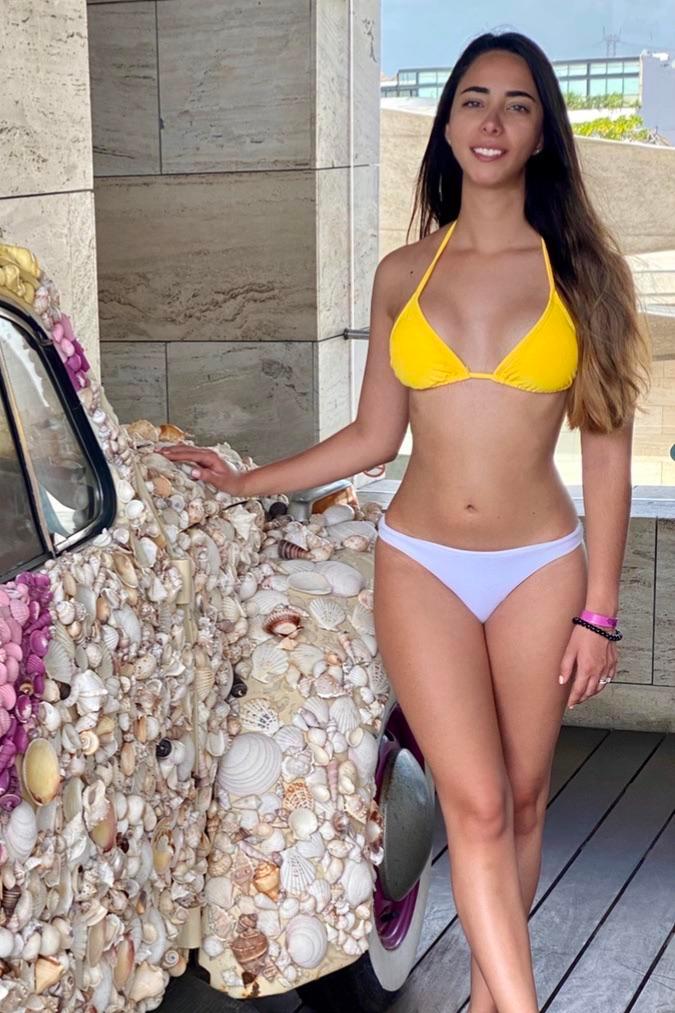 Lore Cuadra | Scrolller