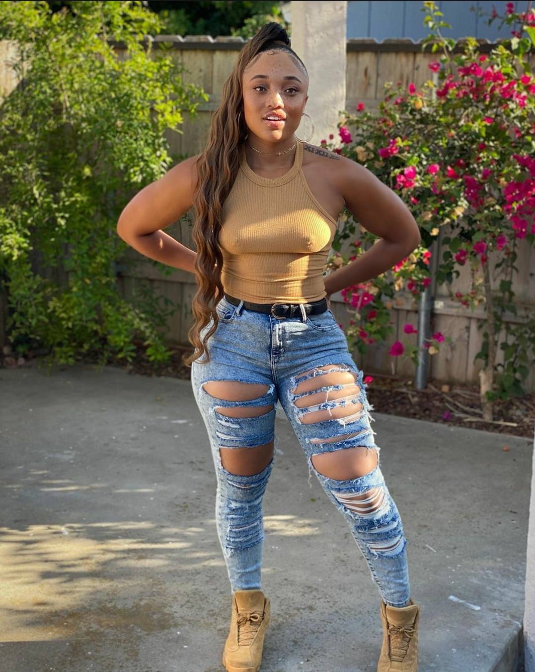 Lorraine | Scrolller