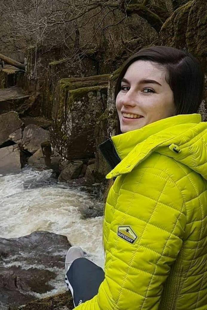 Love being outside! What can we do? | Scrolller