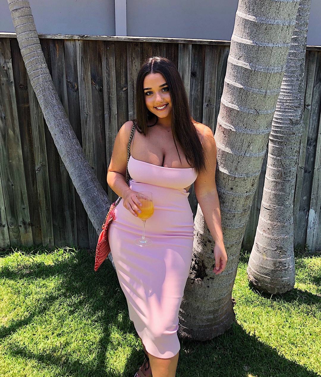 Love em thick | Scrolller