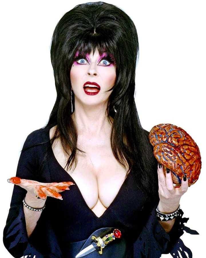 Love her face reaction | Scrolller