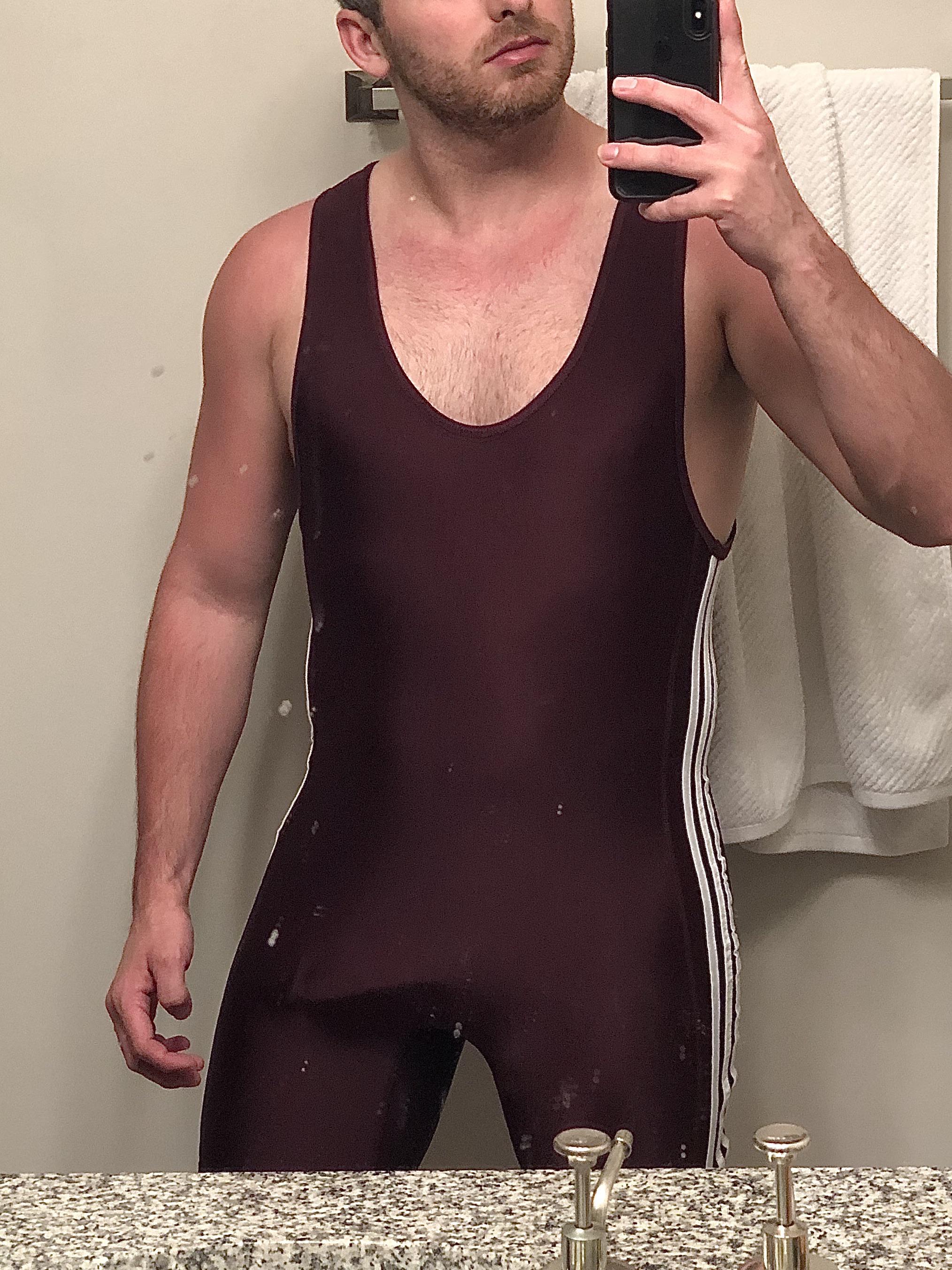 Love wearing my singlet around the house | Scrolller