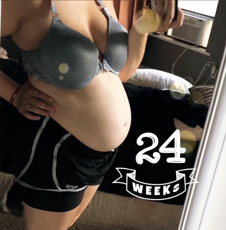 Lovely belly | Scrolller