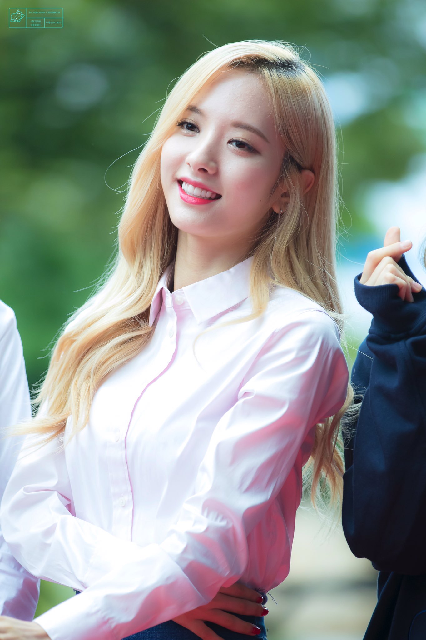 Lovely Bona | Scrolller