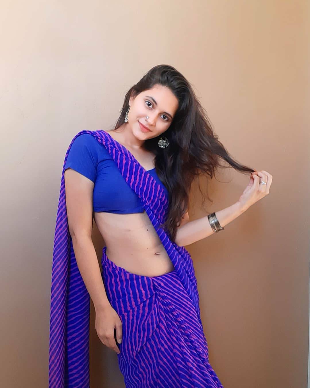 Lovely Dolly | Scrolller