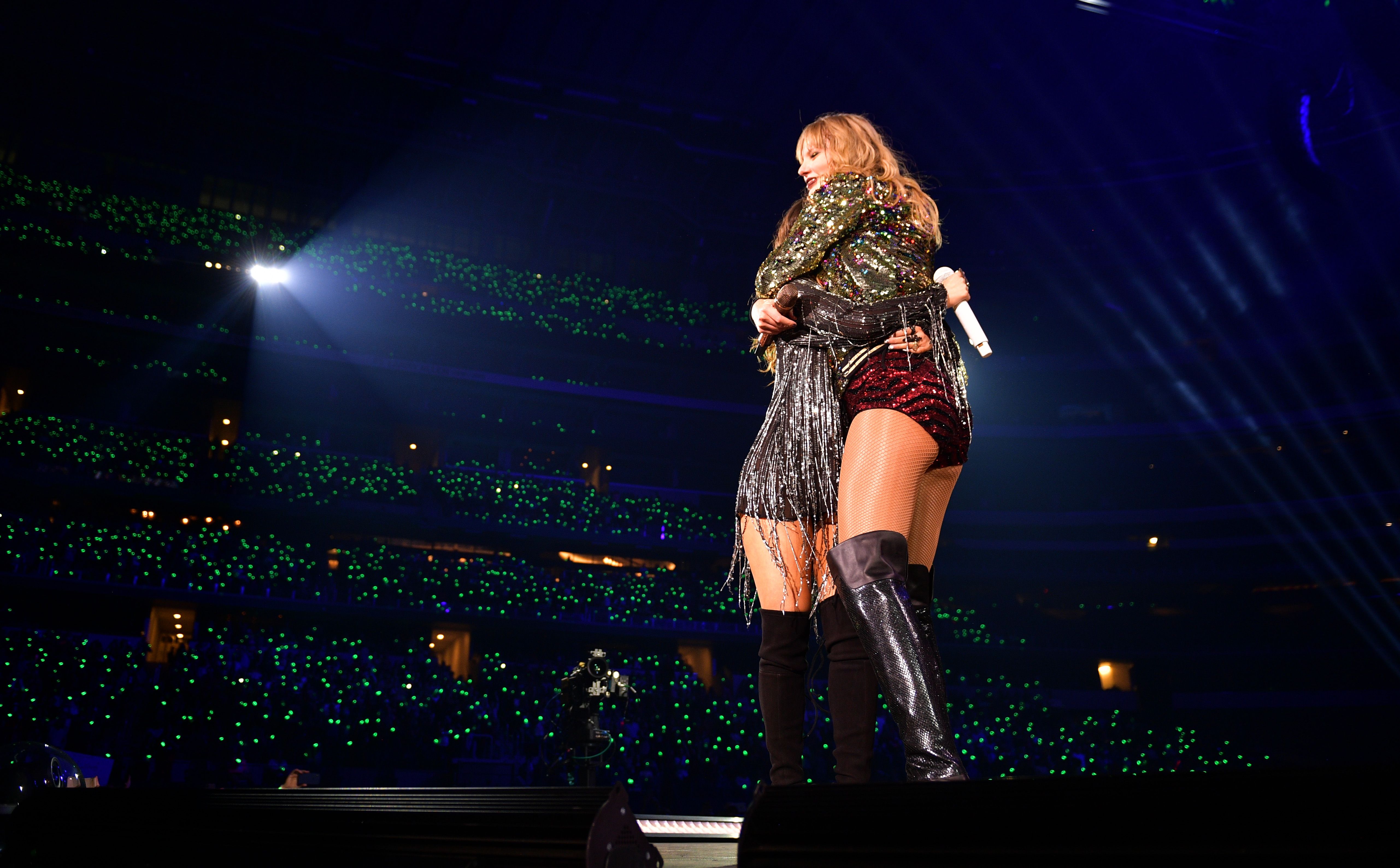 lovely huge | Scrolller