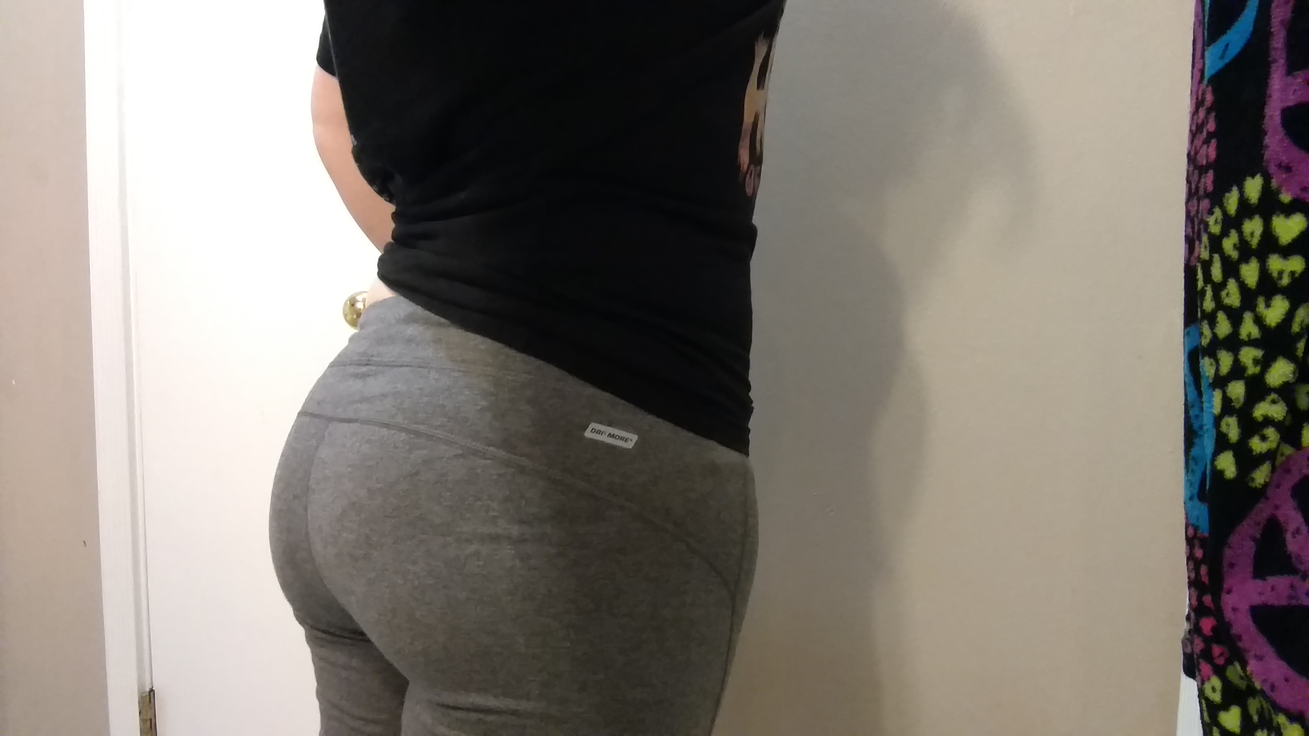 Loving my new pants :p | Scrolller