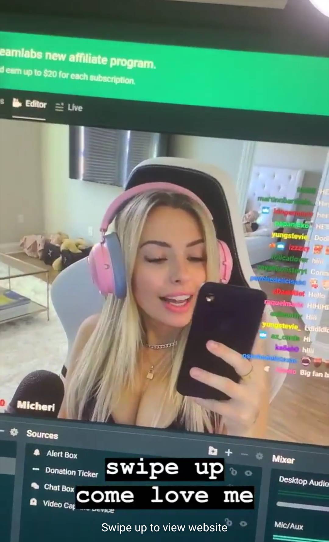 Low cut Twitching | Scrolller