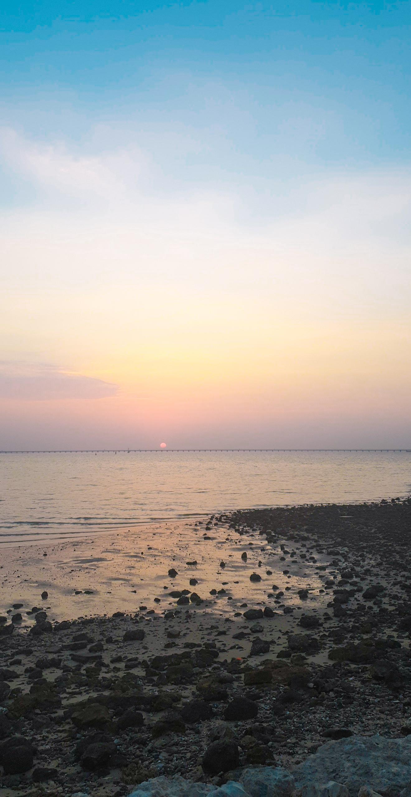 Low tide, Kuwait City | Scrolller