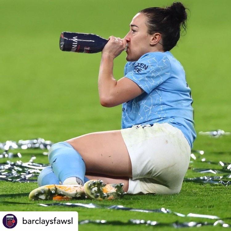 Lucy Bronze | Scrolller