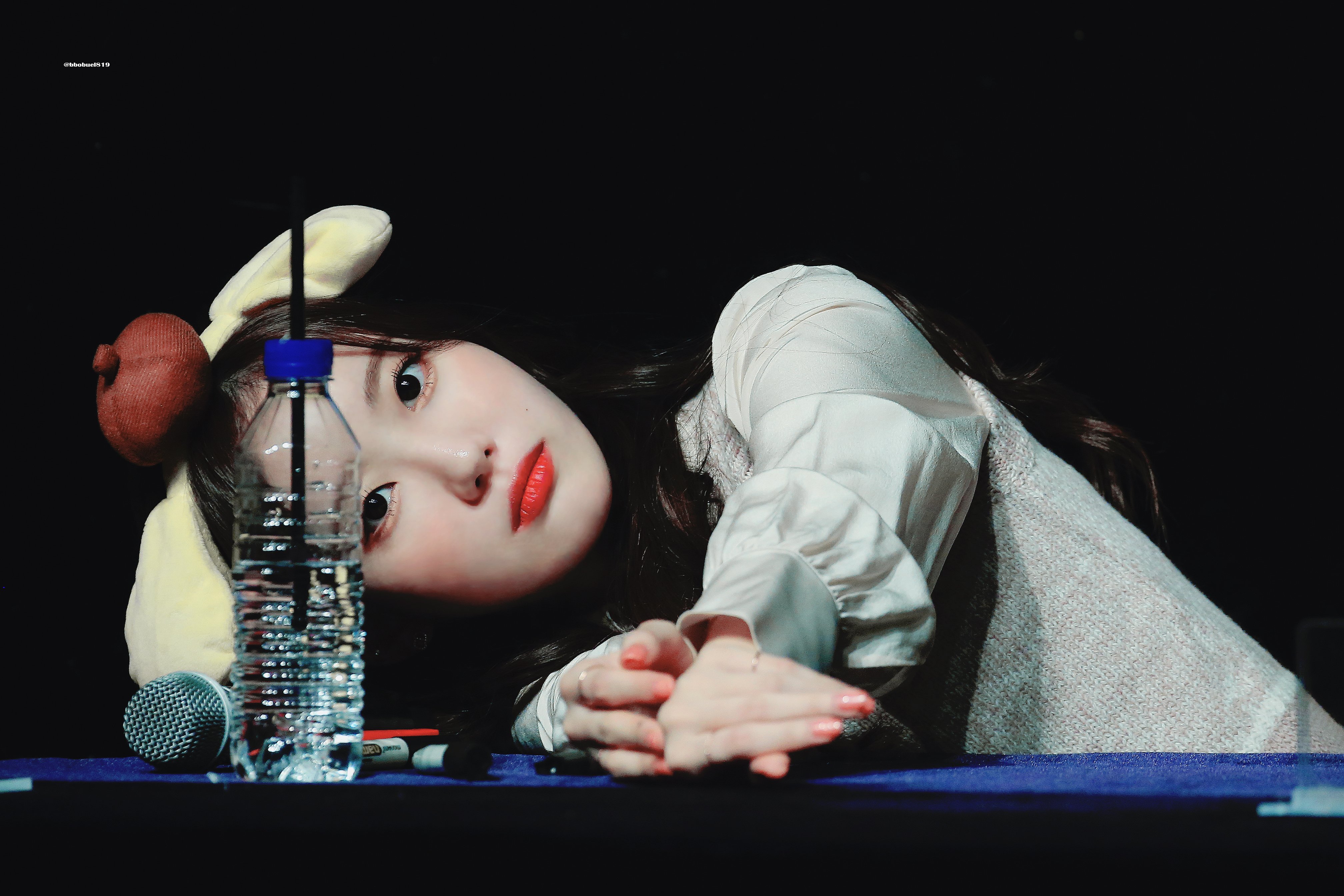 Luda checking out a different perspective | Scrolller