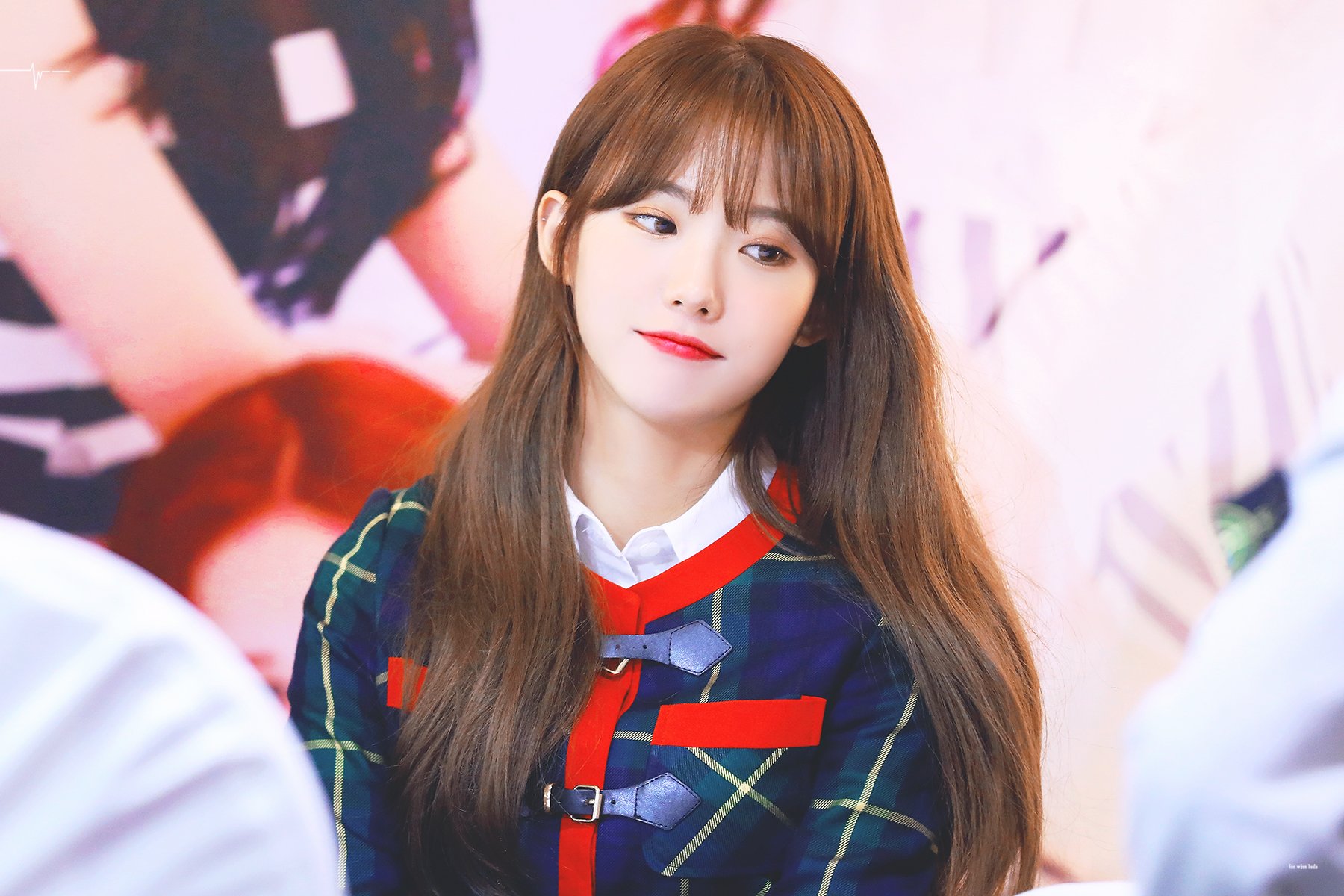 Luda glance | Scrolller