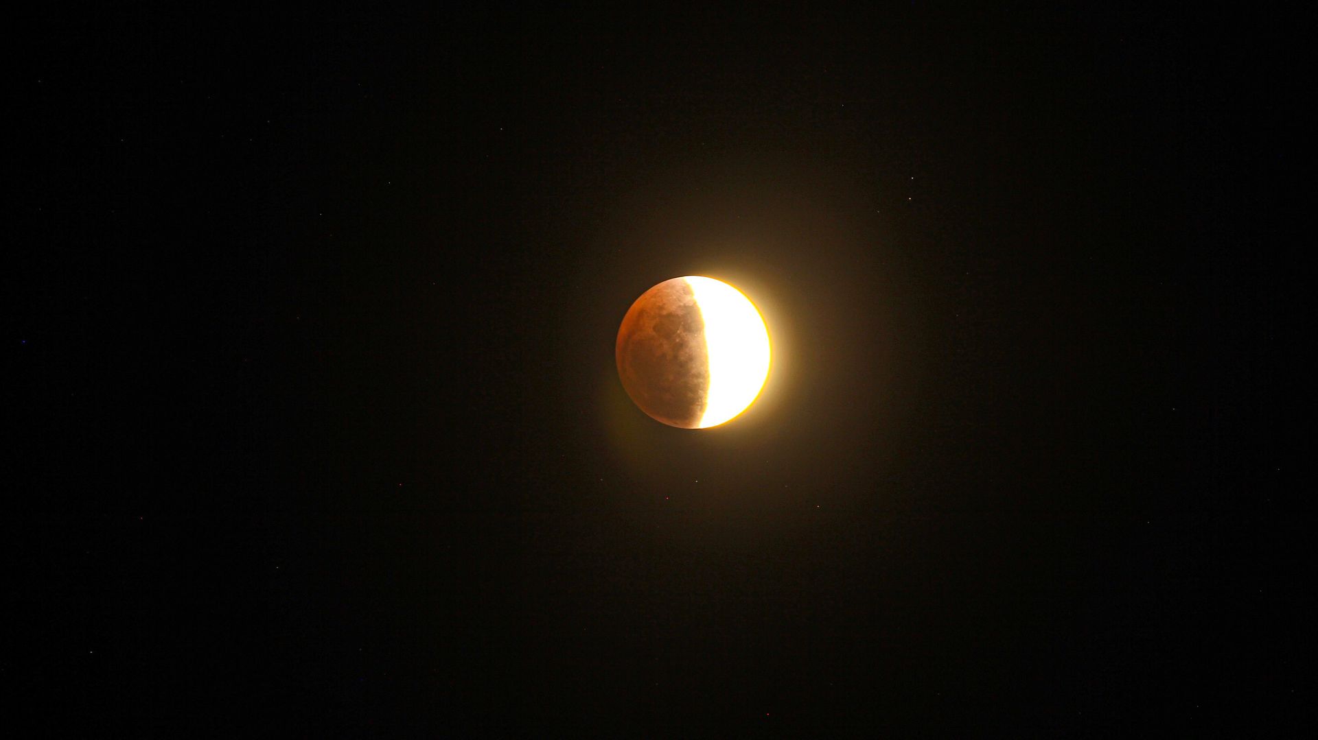 Lunar eclipse from Romania | Scrolller