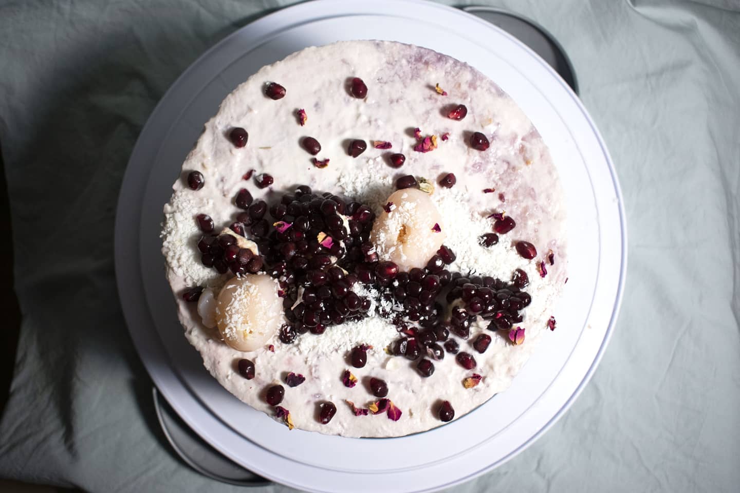 Lychee, coconut and ginger entremet! | Scrolller