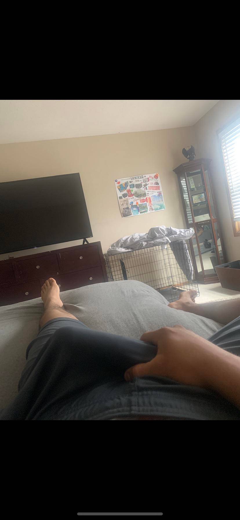 (M20)Housesitting for my manager 😮😏 | Scrolller