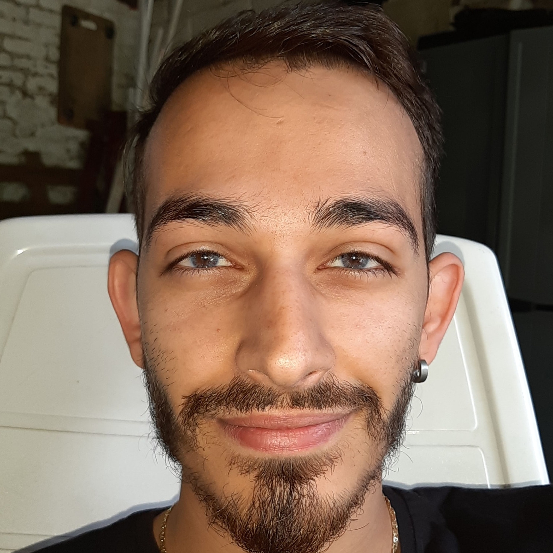 M23 Am I attractive? ^_^ | Scrolller