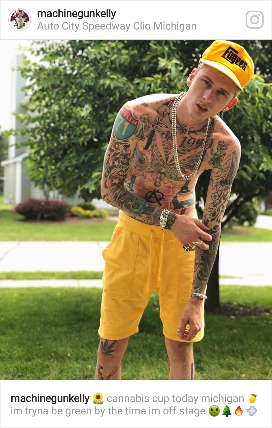 Machine Gun Kelly | Scrolller