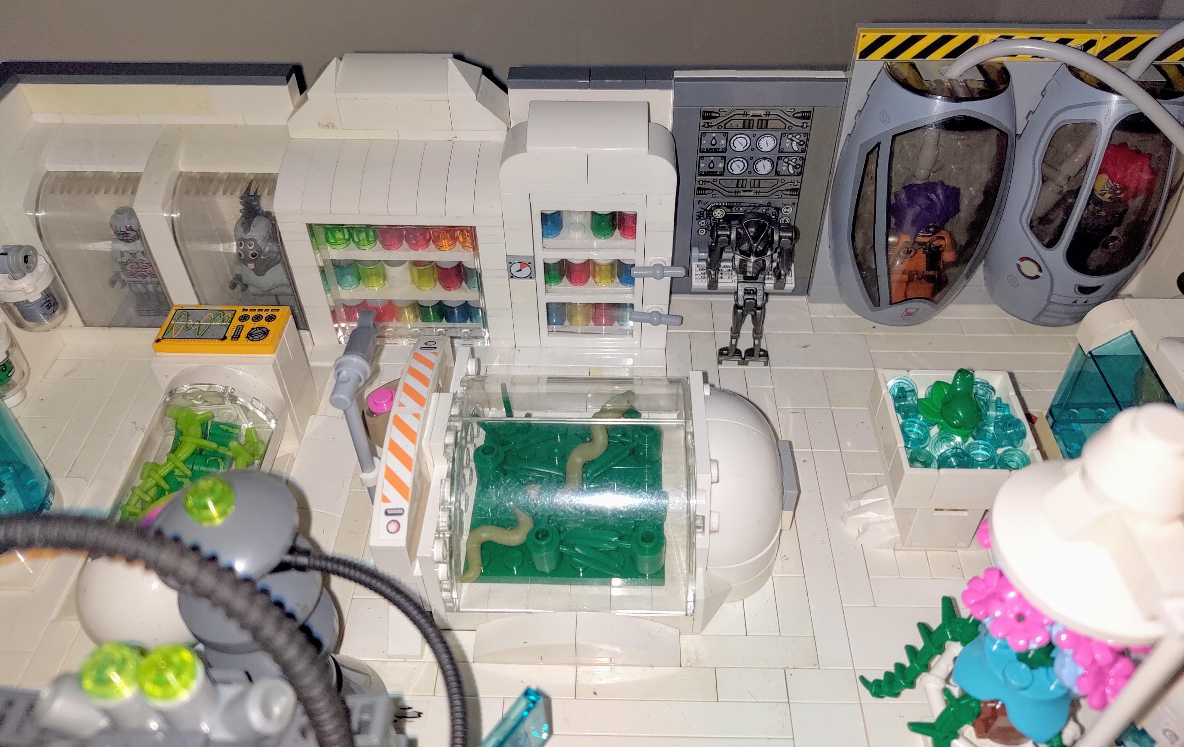 Mad scientist lab 3/ | Scrolller