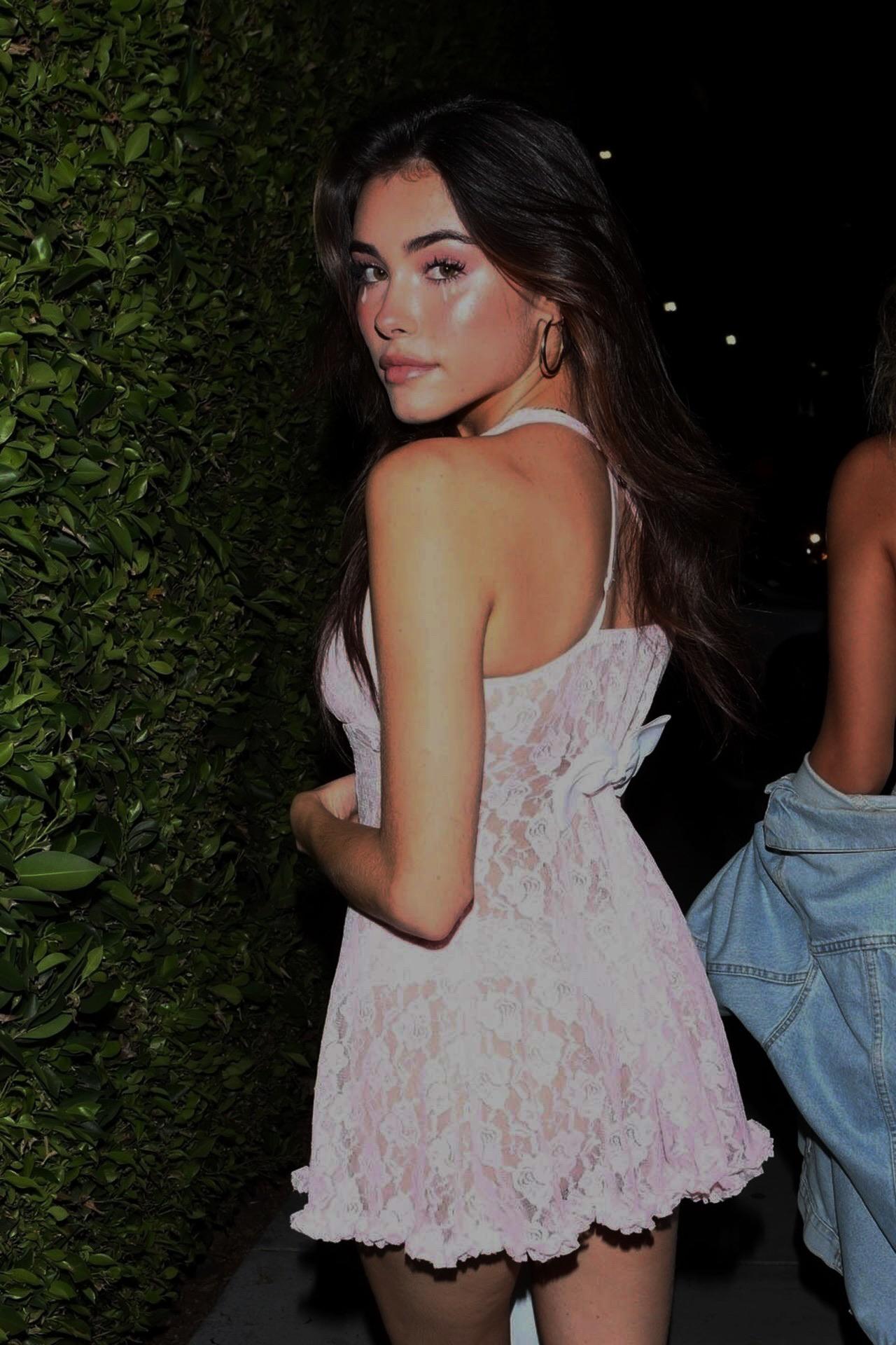 Maddison beee | Scrolller