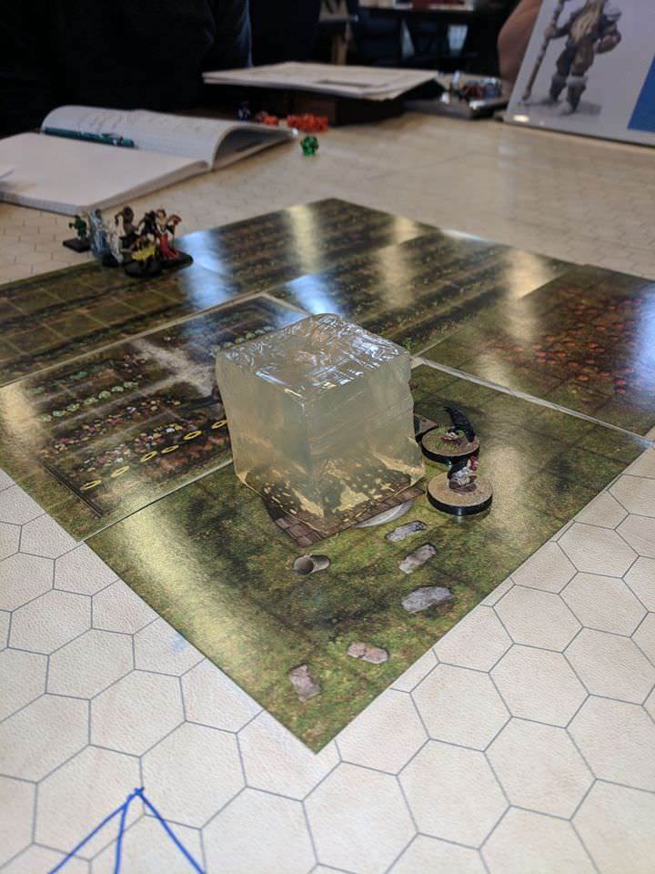 Made a gelatin Gelatinous Cube | Scrolller